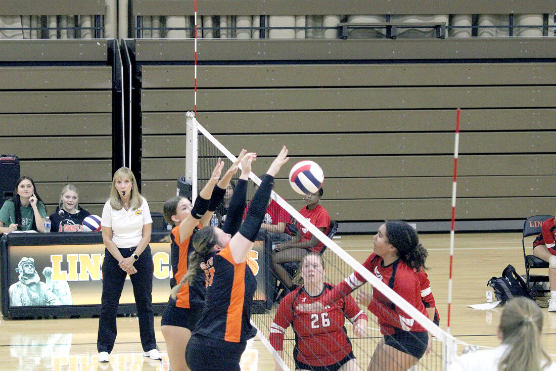 Weir High volleyball storms back to win a thriller in five | News ...